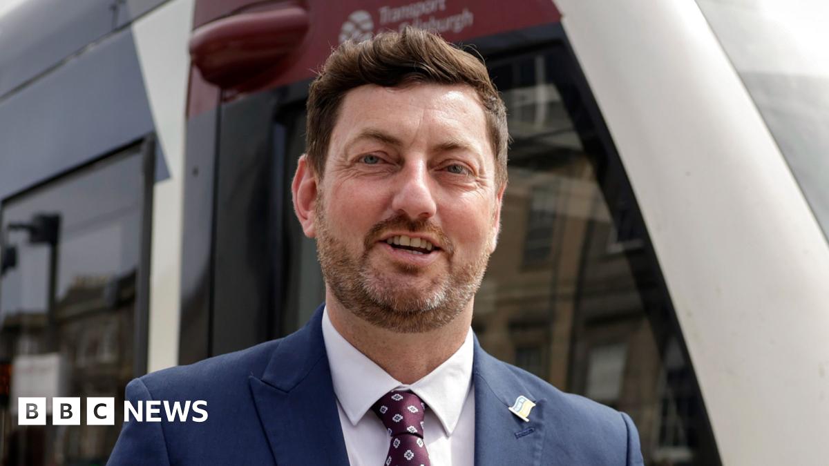 Police investigating Labour's Edinburgh council leader Cammy Day - BBC News
