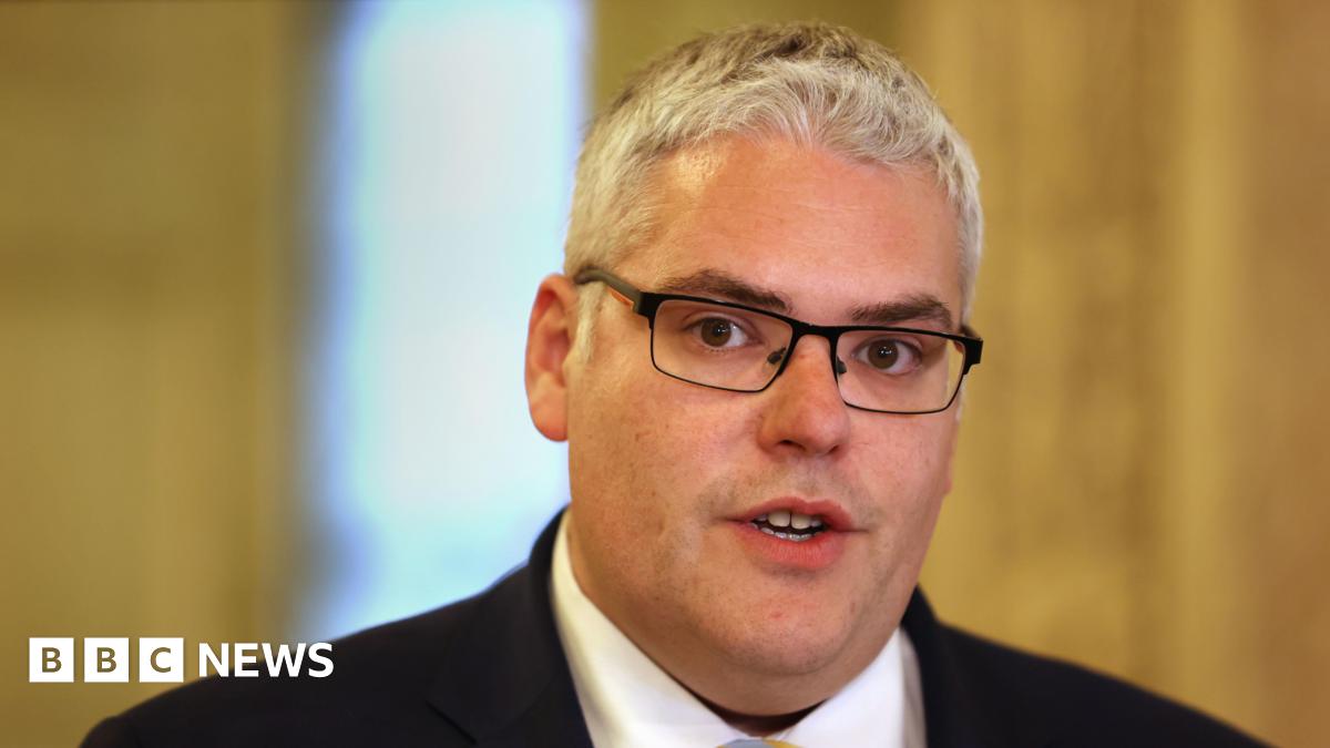 Covid-19 inquiry: DUP leader criticises Baroness Hallett following ...