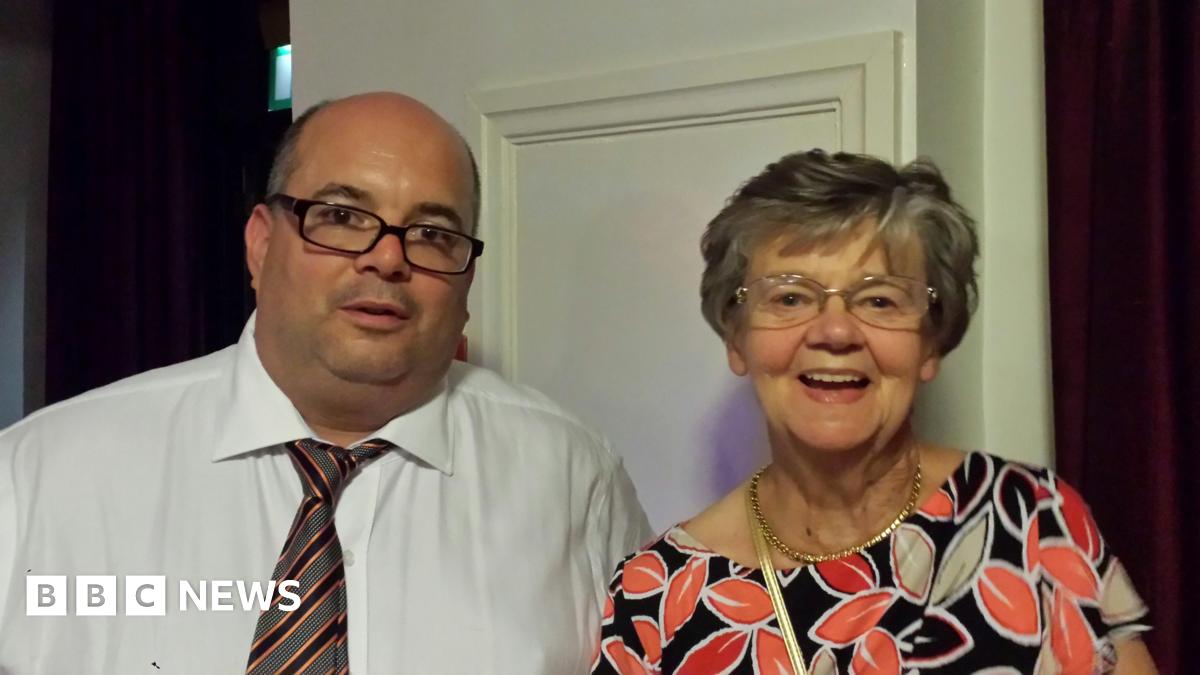 'Mum lost everything in Beechmere retirement village blaze' - BBC News