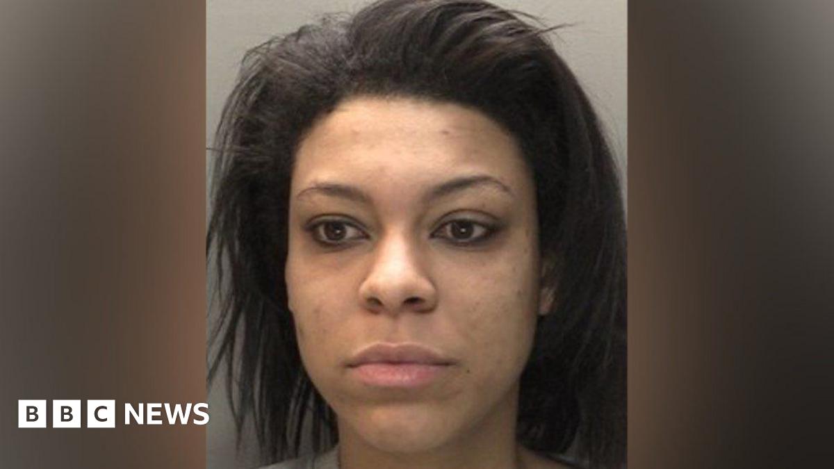 Liverpool: Woman who stabbed man to death loses murder appeal - BBC News