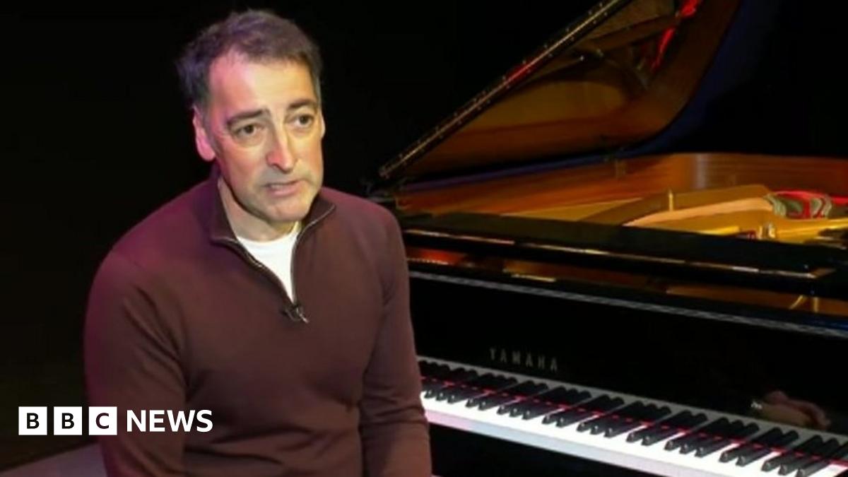 Celebrity impressionist creates Ludlow piano festival - BBC News