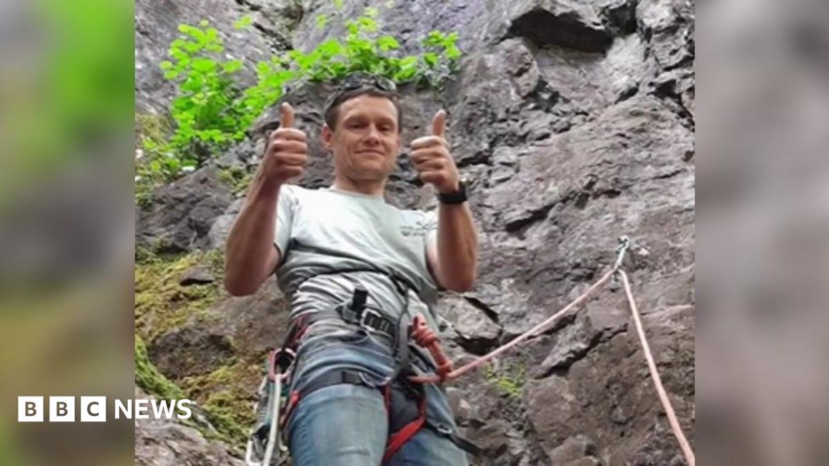 Dorset man climbs height of Everest for Friends of the Earth - BBC News