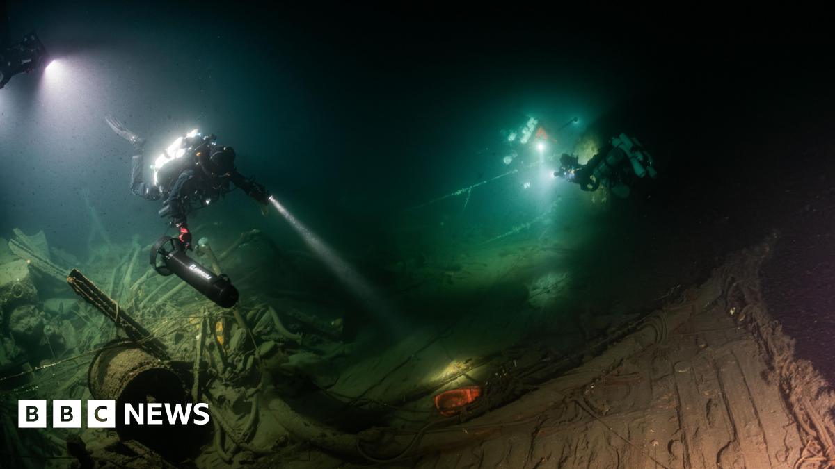 Divers find lost Royal Navy warship 109 years after WW1 sinking - BBC News