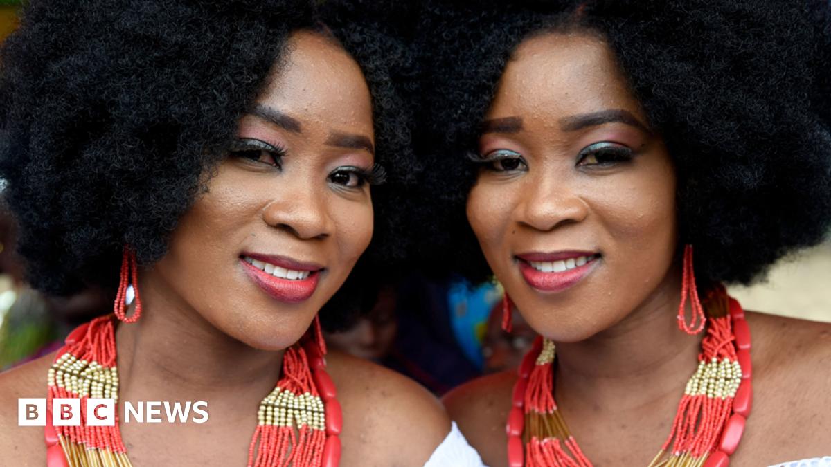 Nigeria, twins and a love-hate relationship - BBC News