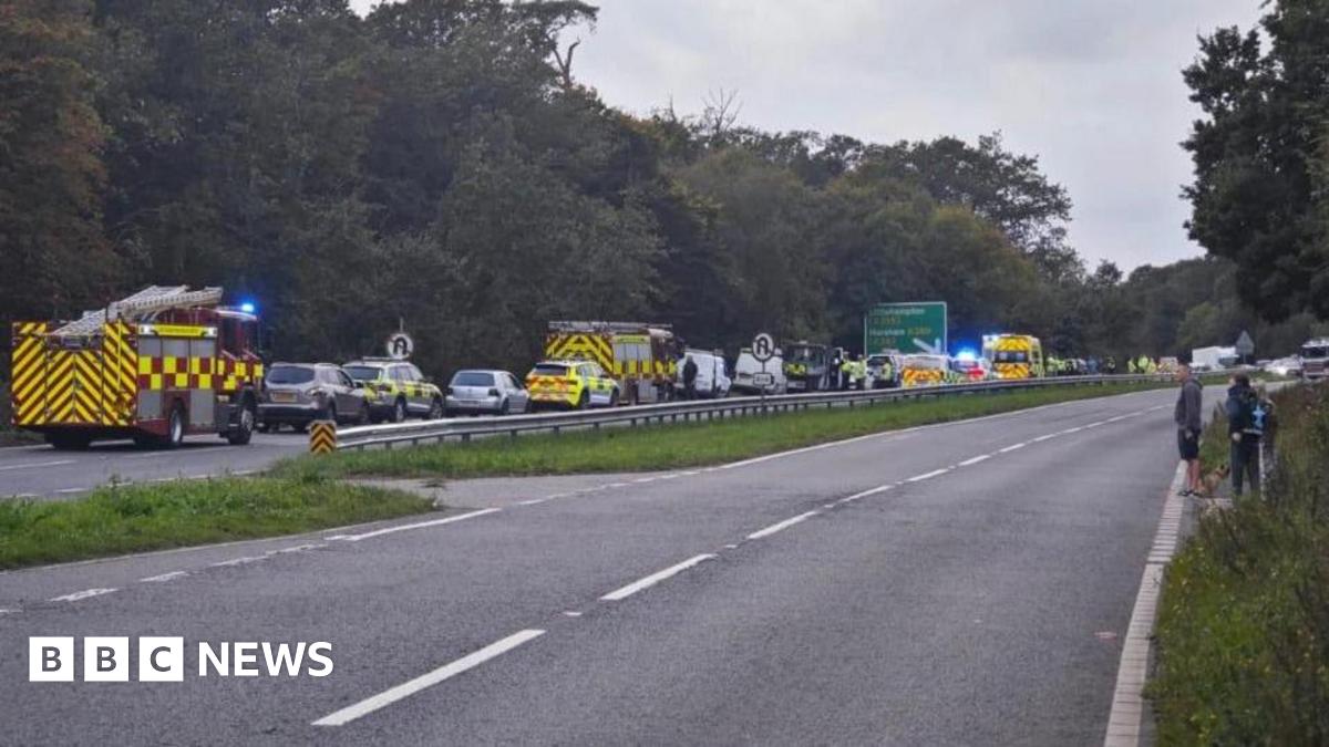Worthing motorcyclist dies days after crash with van - BBC News