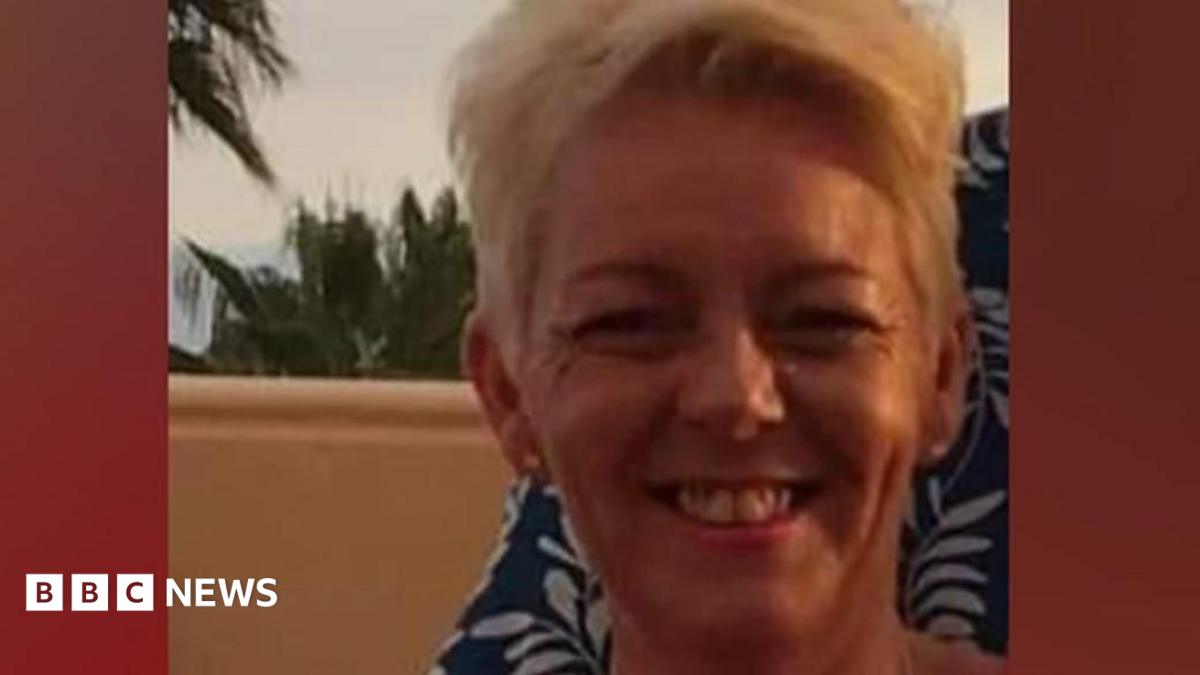 Mother said she should have done more to help Lisa Fraser killer - BBC News