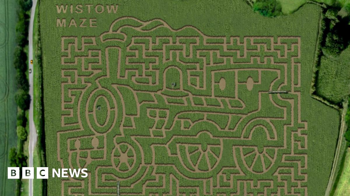 Train-shaped Wistow Maze marks 200 years of modern railway - BBC News