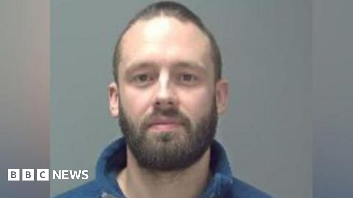 Essex dog thefts inquiry prompts police appeal for Halstead man - BBC News