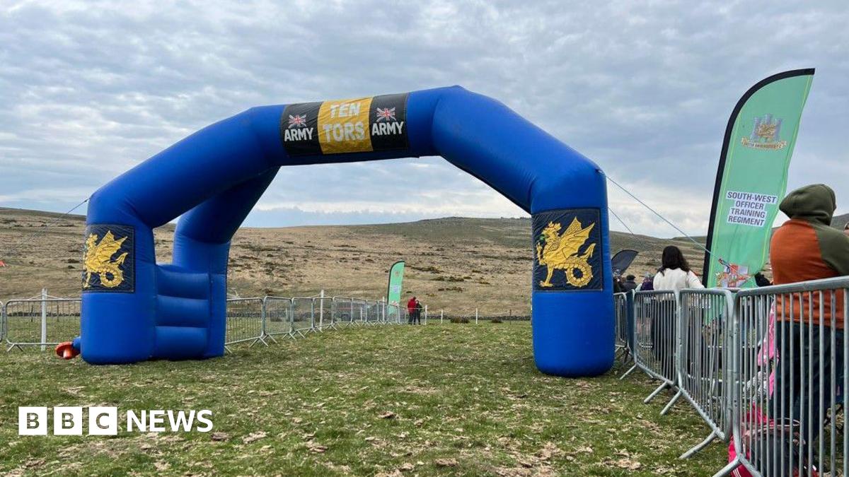 Ten Tors teams reach end of 'emotional' event - BBC News