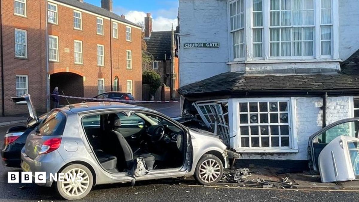 Brewery's old-fashioned rules prevent Spalding pub reopening - council ...