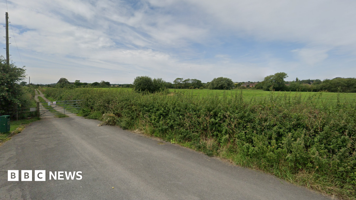 Littlethorpe: Hundreds object to fresh plans for homes in village - BBC ...