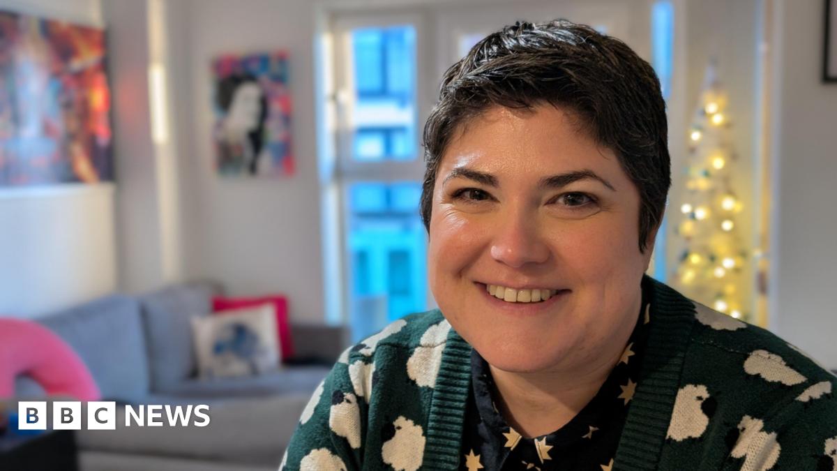 Endometriosis: Woman with years of pain says symptoms cost her job ...