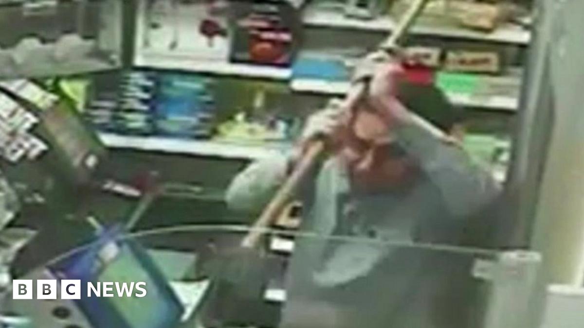 Shopkeeper fights off would-be robbers with stick - BBC News