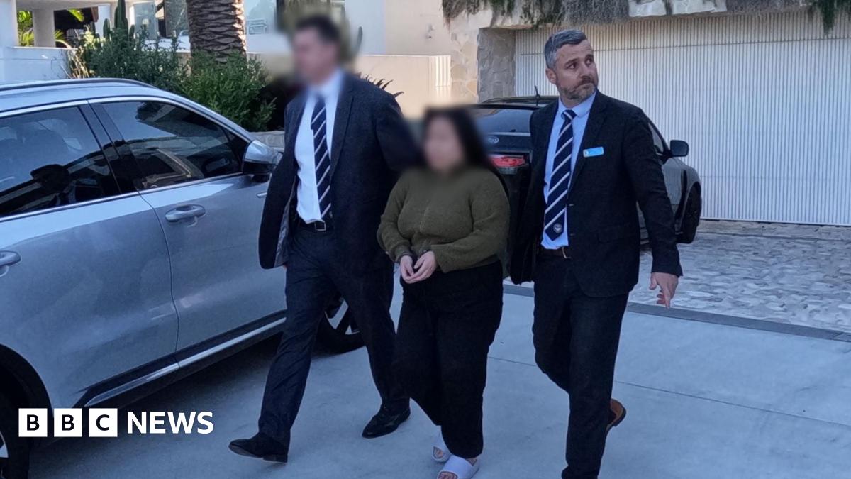 Australia police arrest 'fortune teller' accused of running $46m scam ...