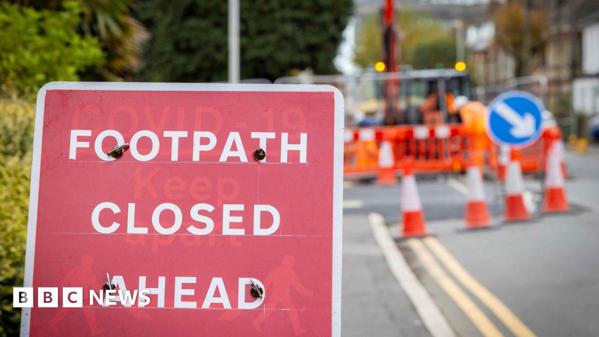 BCP Council puts forward plans for roadworks Lane Rental Scheme - BBC News