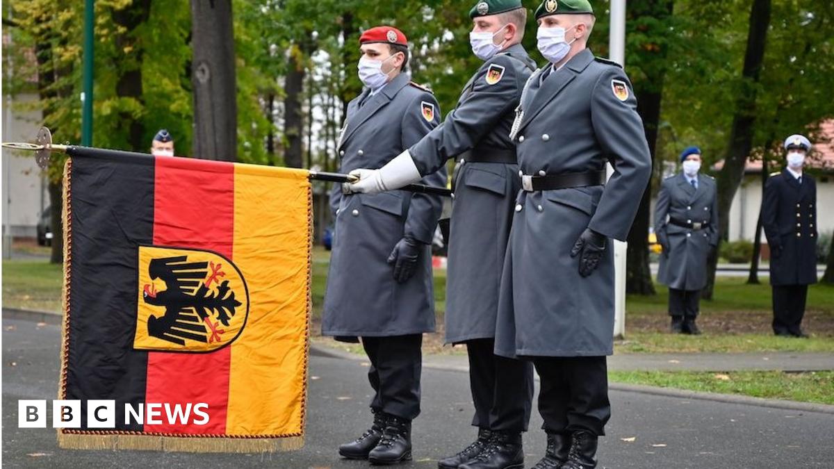 Why Germany isn't sending weapons to Ukraine - BBC News