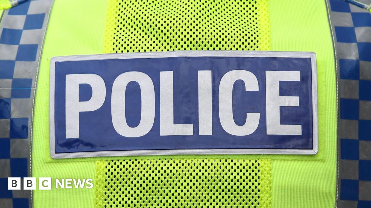 Teesside man dies and seven ill amid contaminated pills fear - BBC News