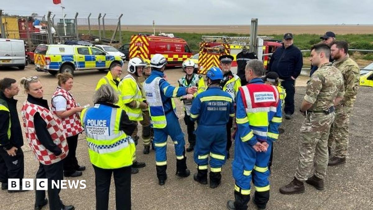 RAF Coningsby: Helicopter crash simulated for training exercise - BBC News