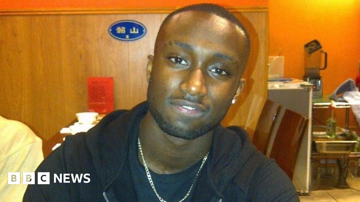 Julian Cole: Family settles claim with police for £1.2m - BBC News