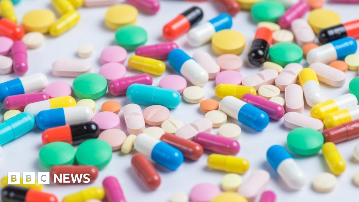 Scottish project tackles 'environmental impact' of pills - BBC News