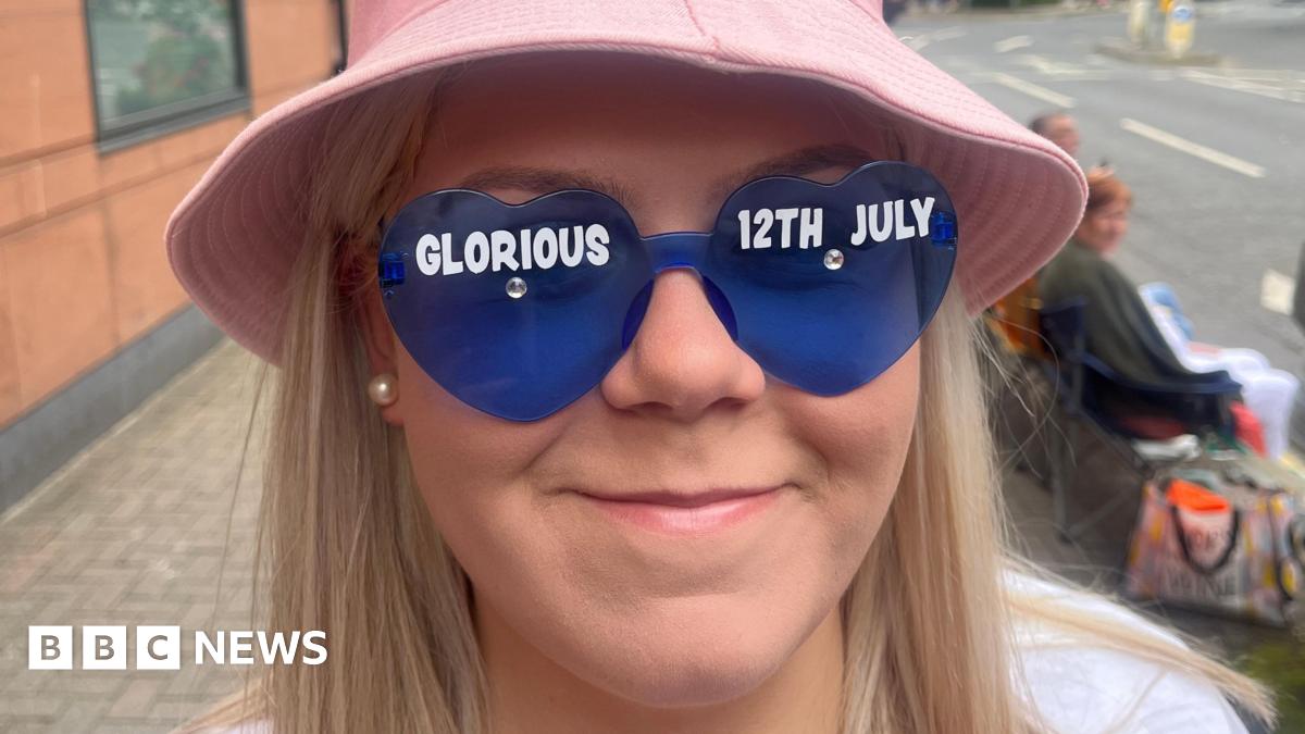 In photos: Twelfth of July celebrations begin across NI - BBC News