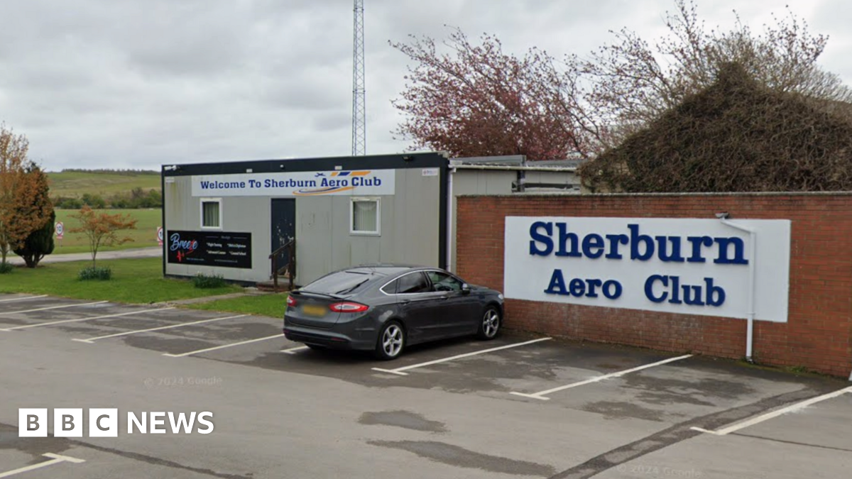 Investigation starts into Sherburn Aero Club fatal plane crash - BBC News