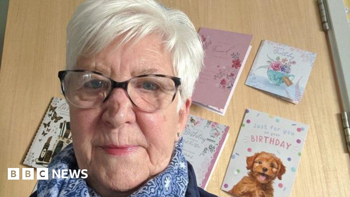 Former sun tanning Walsall gran spreads skin cancer awareness - BBC News