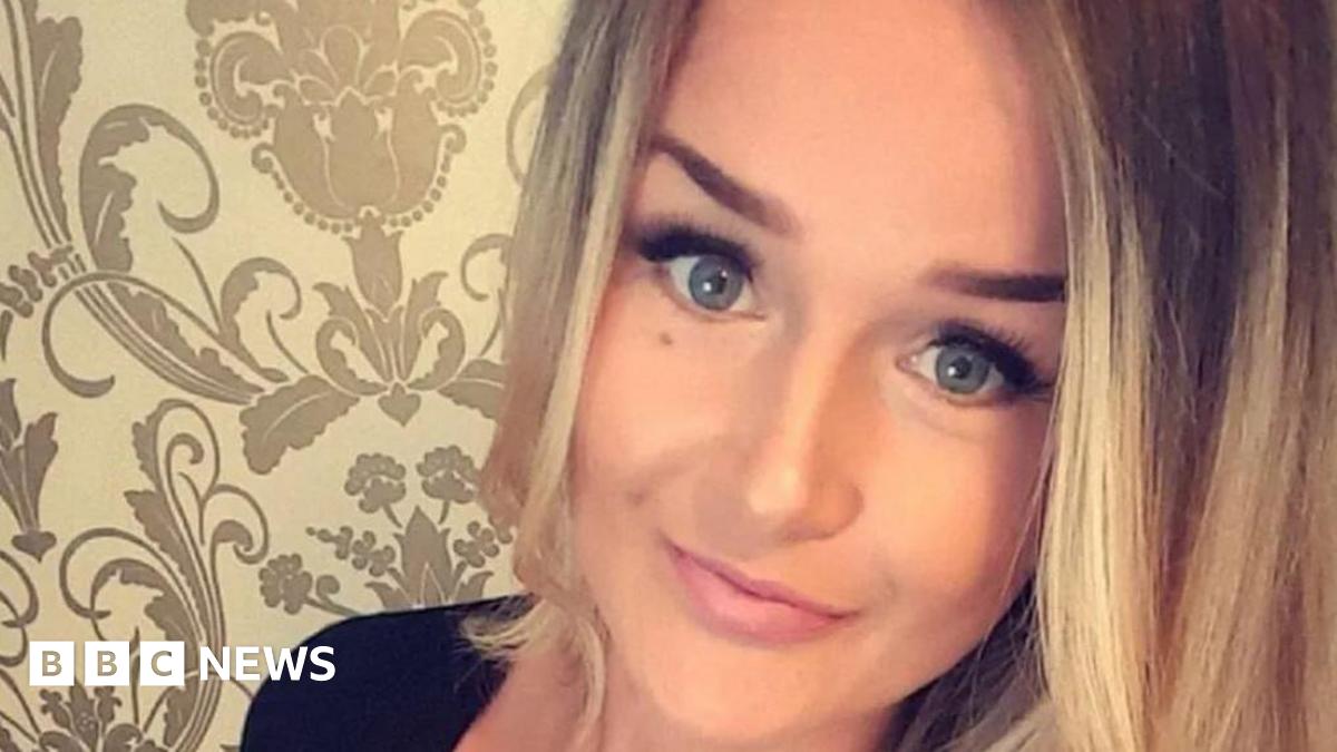 Charity honouring Kent stabbing victim closes over income - BBC News