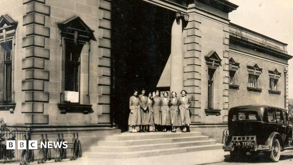 How Gateshead Library has evolved to reach its 100th anniversary - BBC News