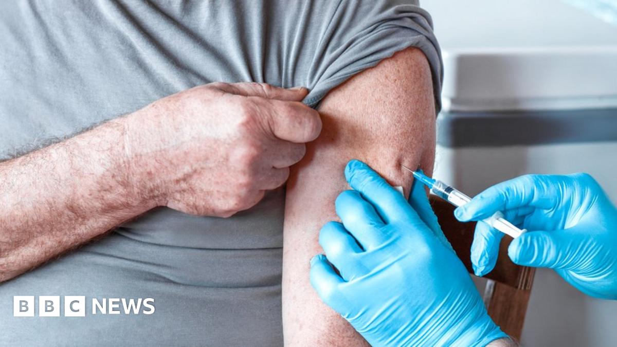 Covid booster jab to be offered this spring - BBC News