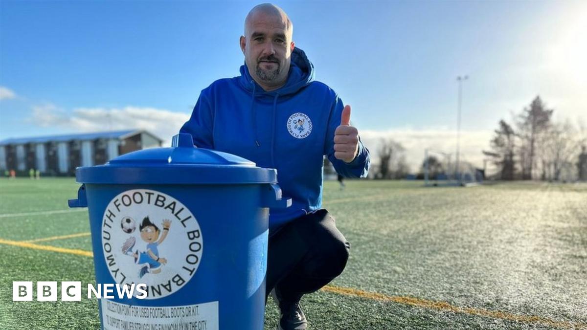 Dad's charity gives out 2,000 free football boots a year - BBC News