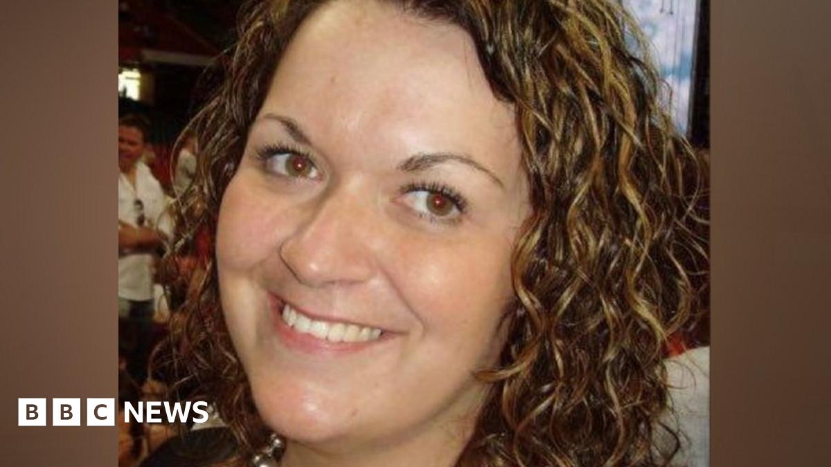 South Wales explosion: Tributes paid to Danielle Evans - BBC News