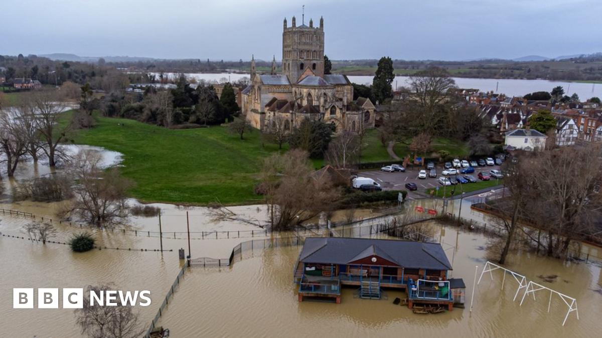 Storm Henk: Flooding disruption continues in South West - BBC News