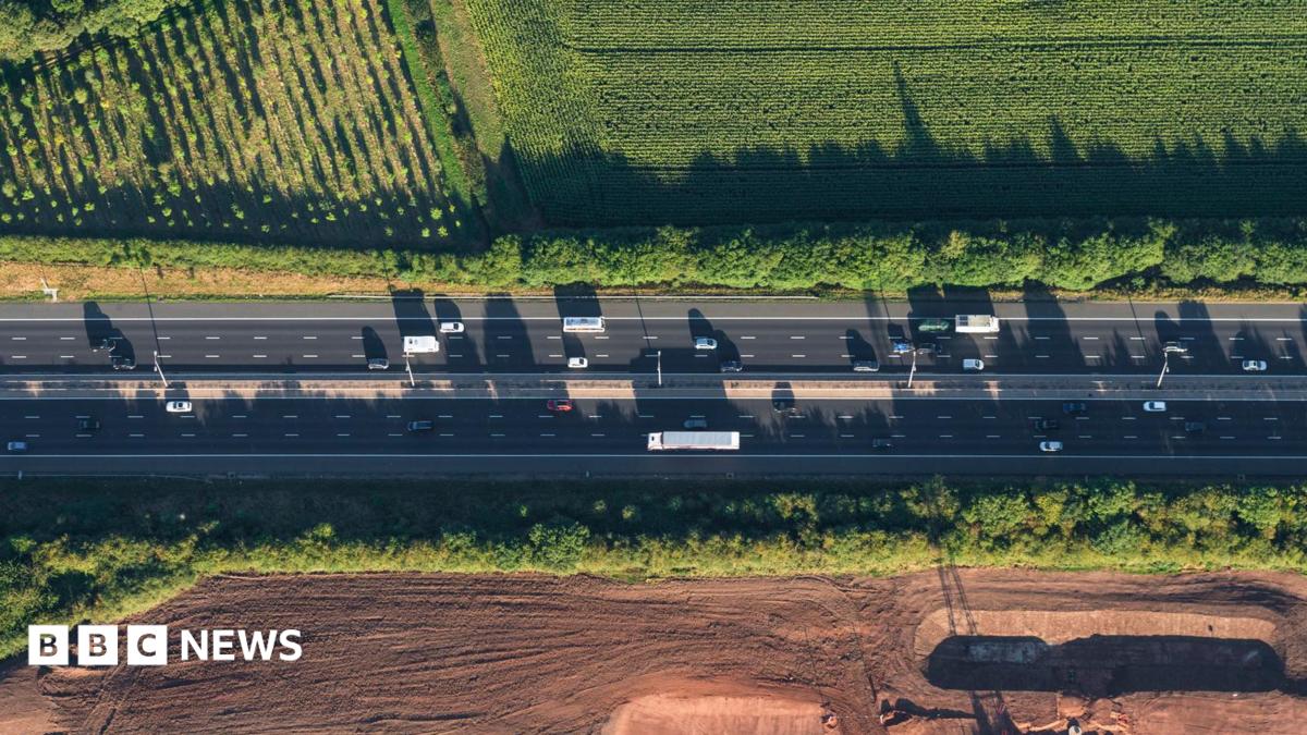 M5: New extra emergency areas to be installed - BBC News