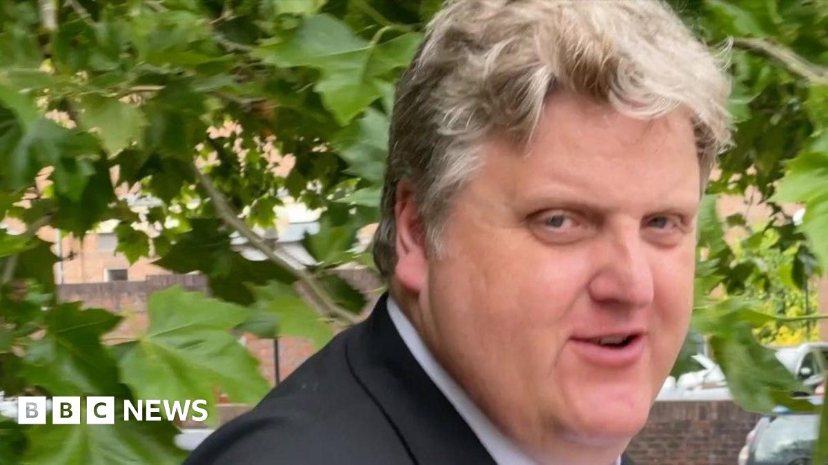Ex-King's Lynn head Gregory Hill jailed for breaching order - BBC News