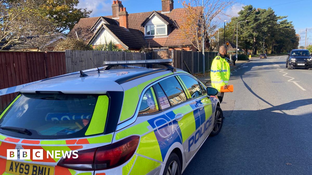Police investigating sexual assault at Ipswich bus stop - BBC News