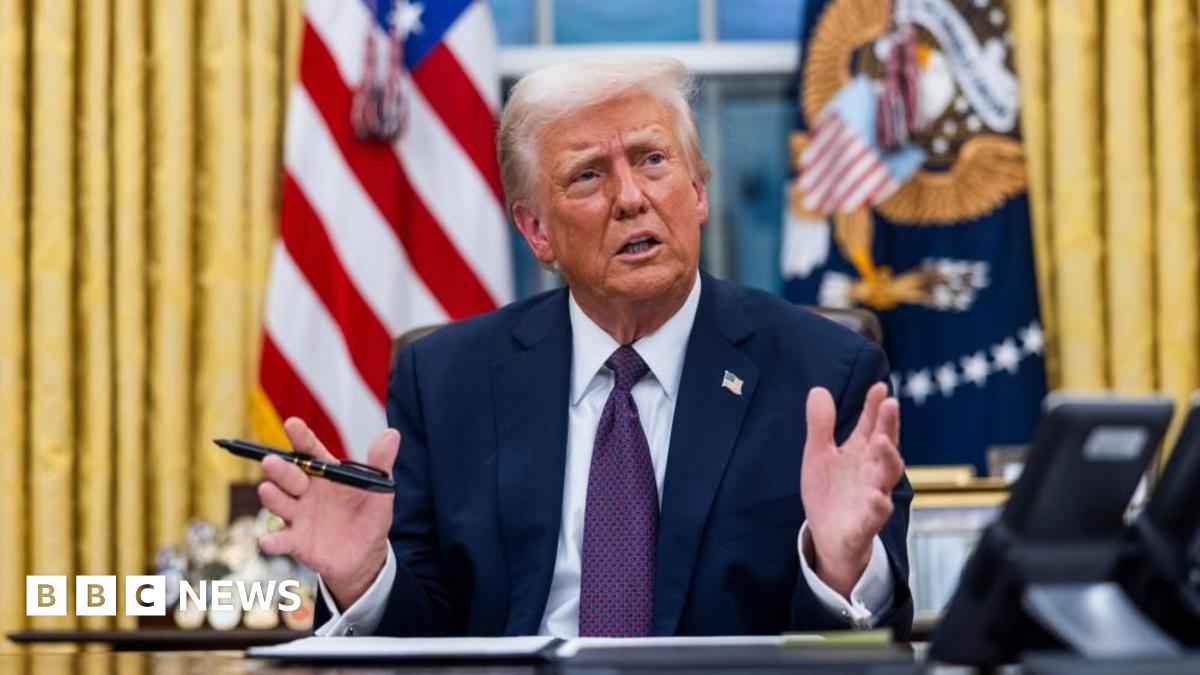 Trump comes out swinging in fast start to presidency - BBC News