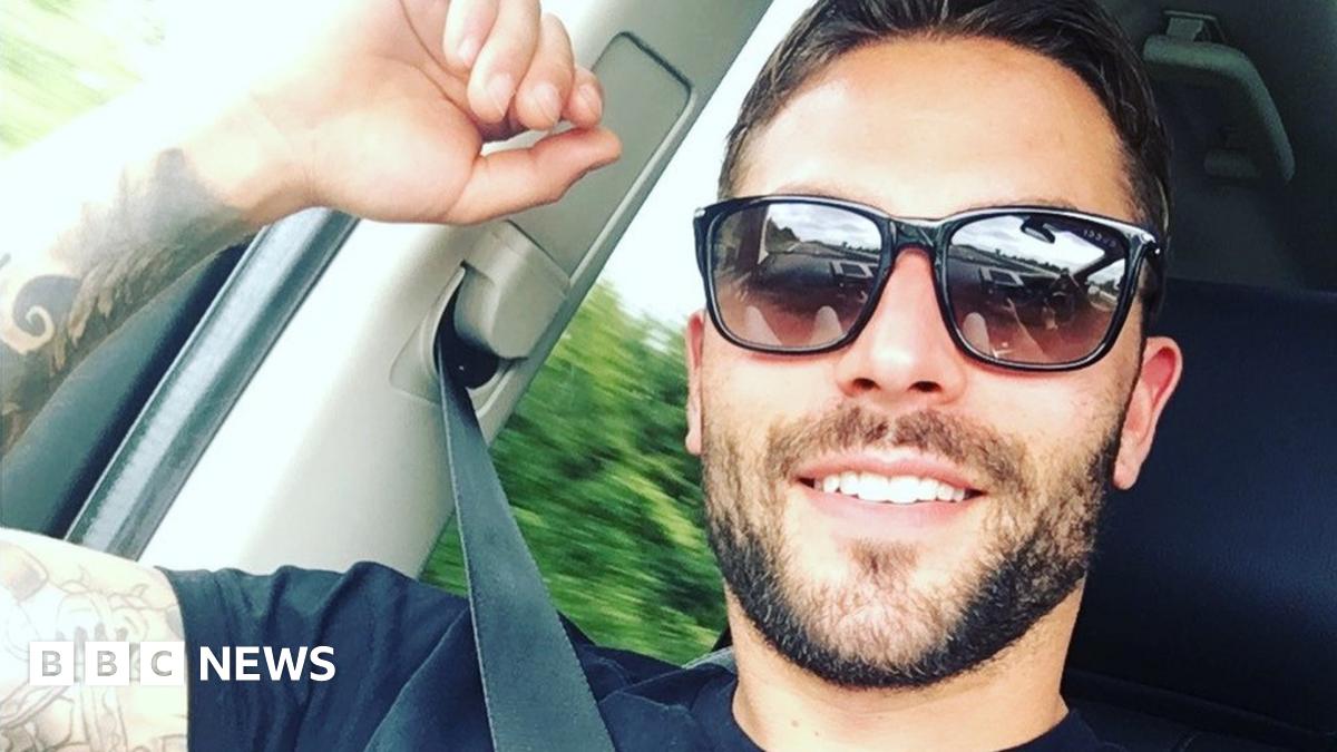 Charles Knight: Tribute to missing man found dead after two years - BBC ...