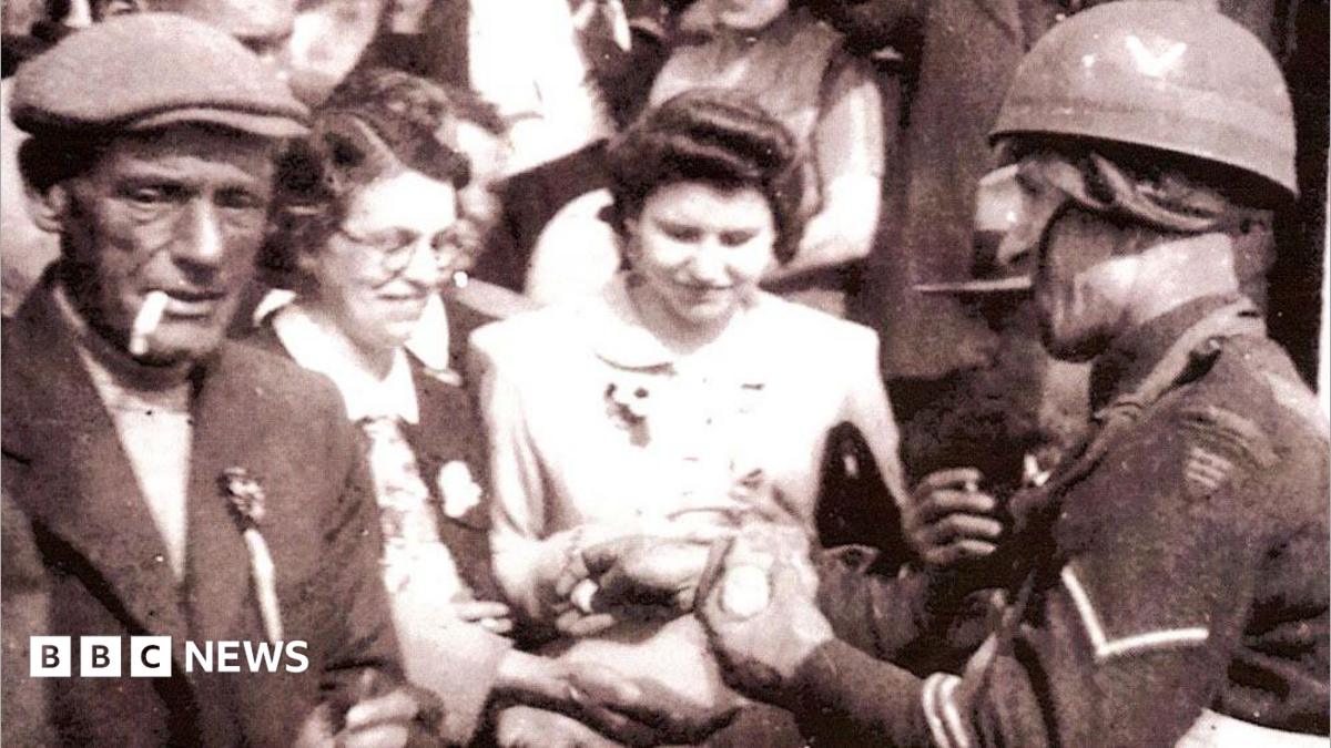 Guernsey WWII memories preserved for 80th Liberation Day - BBC News
