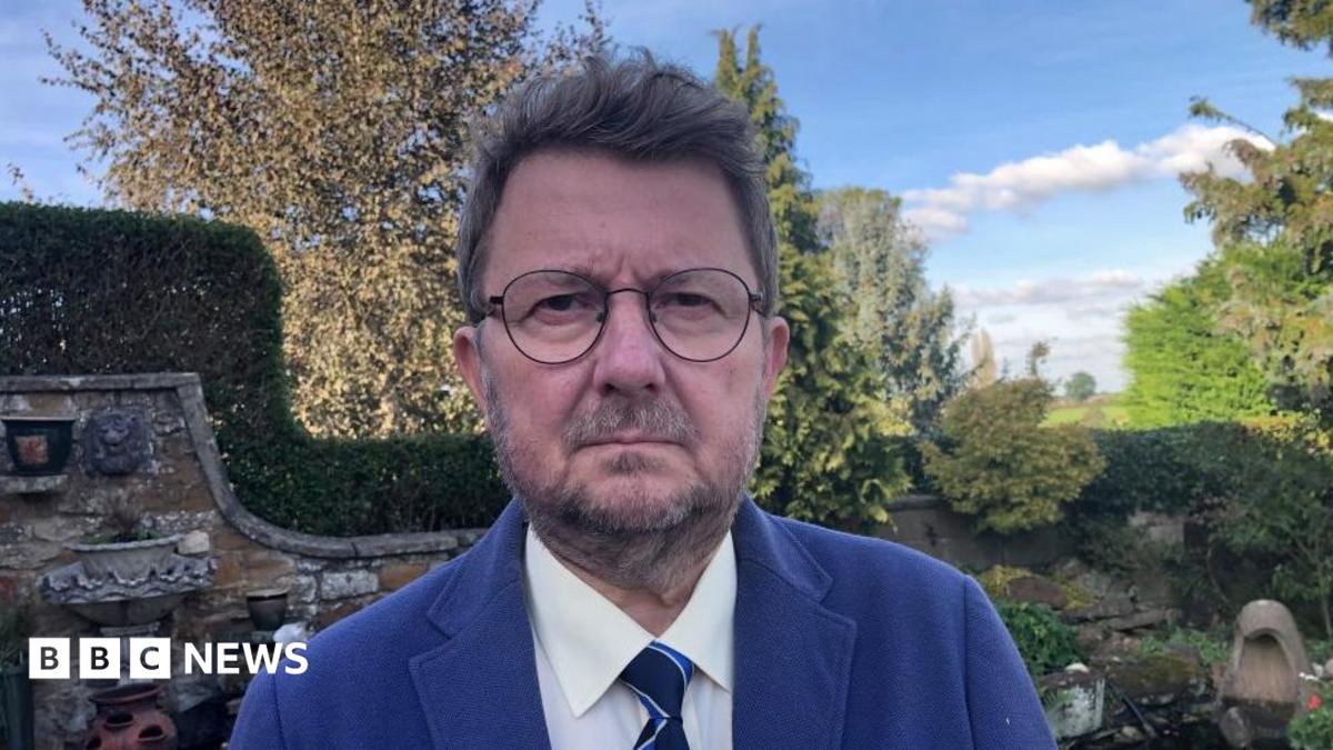 Police Federation representative: commissioner's position is untenable ...