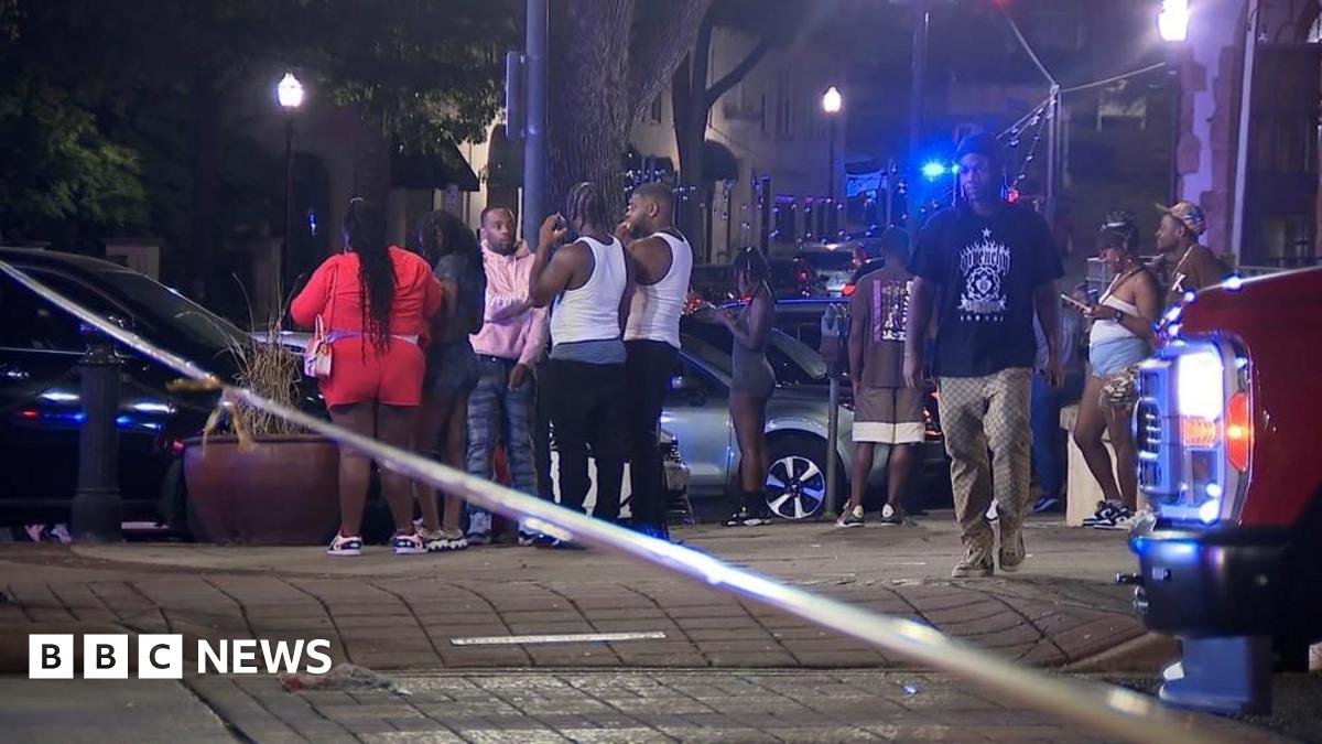 Police offer $50,000 reward for suspects in Alabama shooting - BBC News