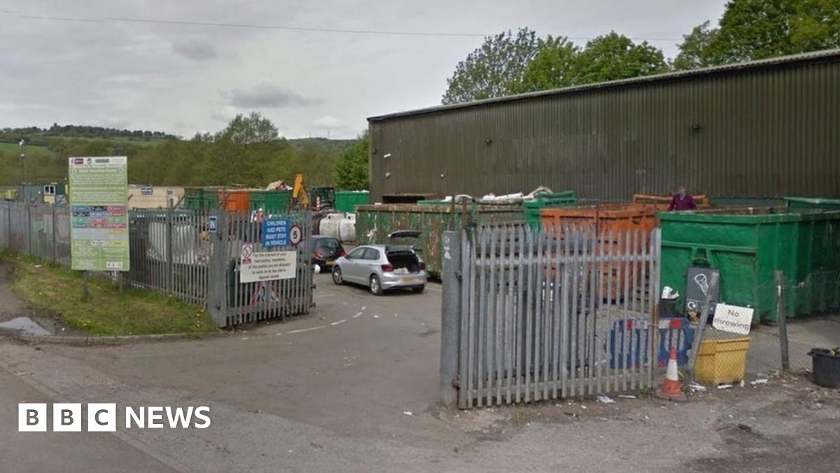 Derbyshire tip proposals include plan to reduce opening hours - BBC News