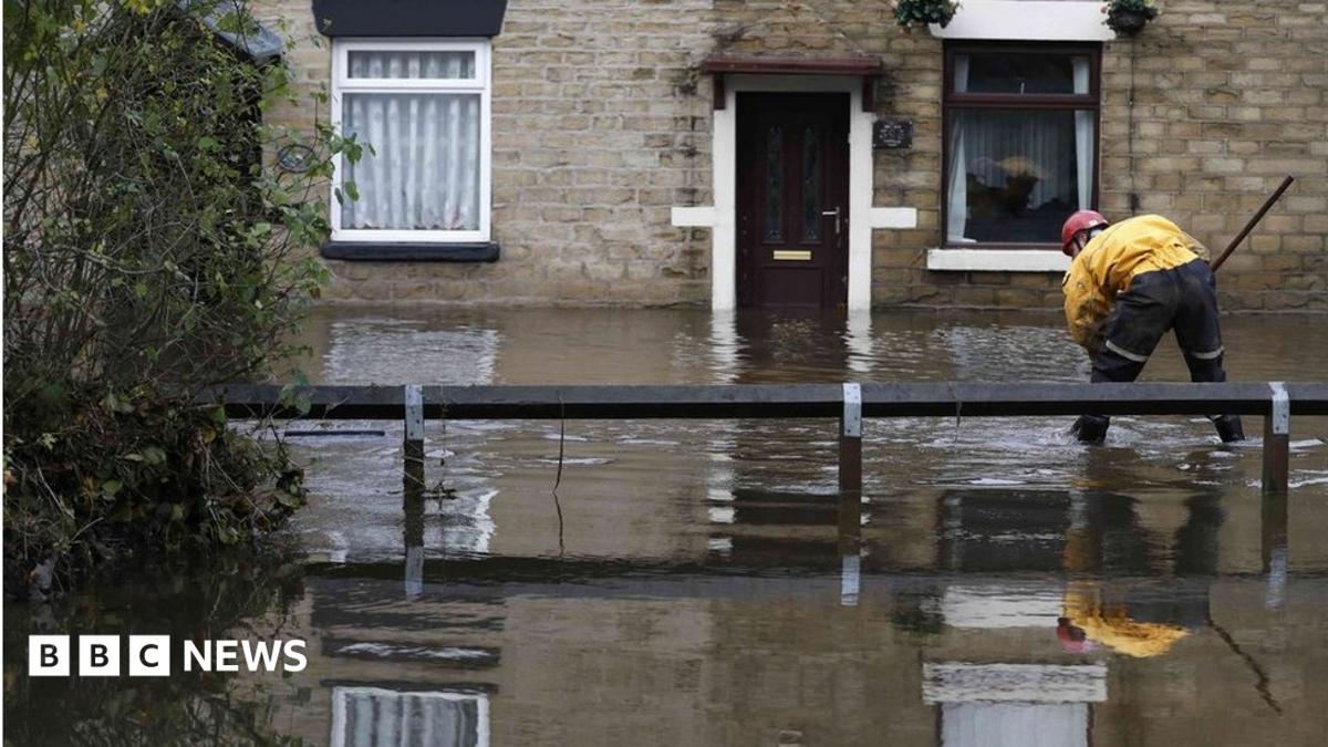 In pictures: England's Storm Angus clean-up - BBC News