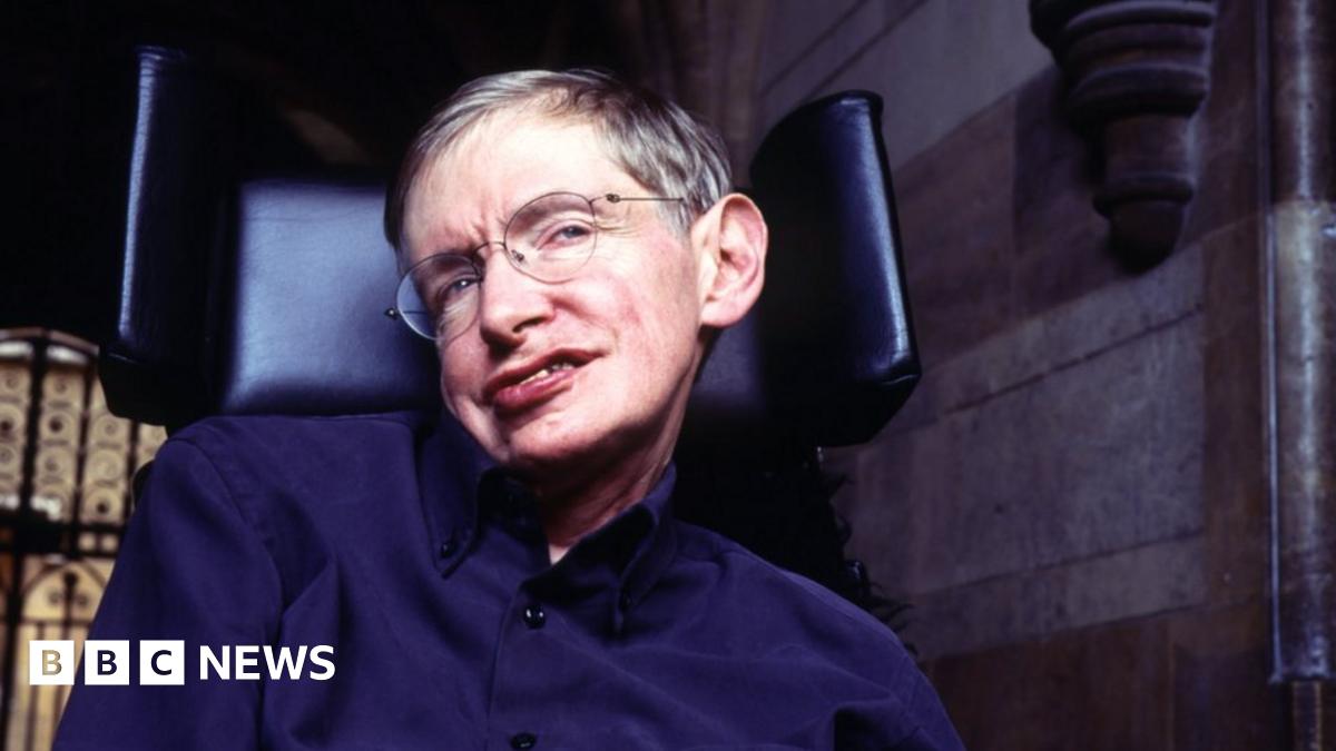Stephen Hawking: Thousands sign Gonville & Caius condolence books - BBC ...
