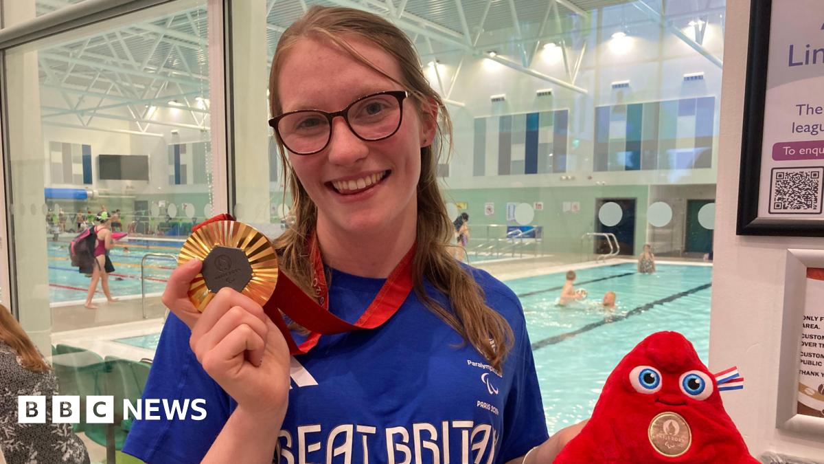 Paralympians Becky and Matt Redfern receive warm welcome home at ...