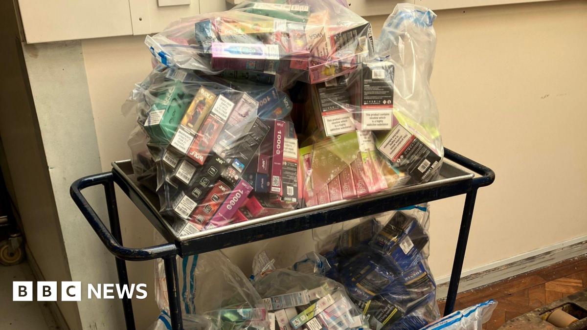 Fake tobacco, vapes and cigarettes seized in Goole - BBC News