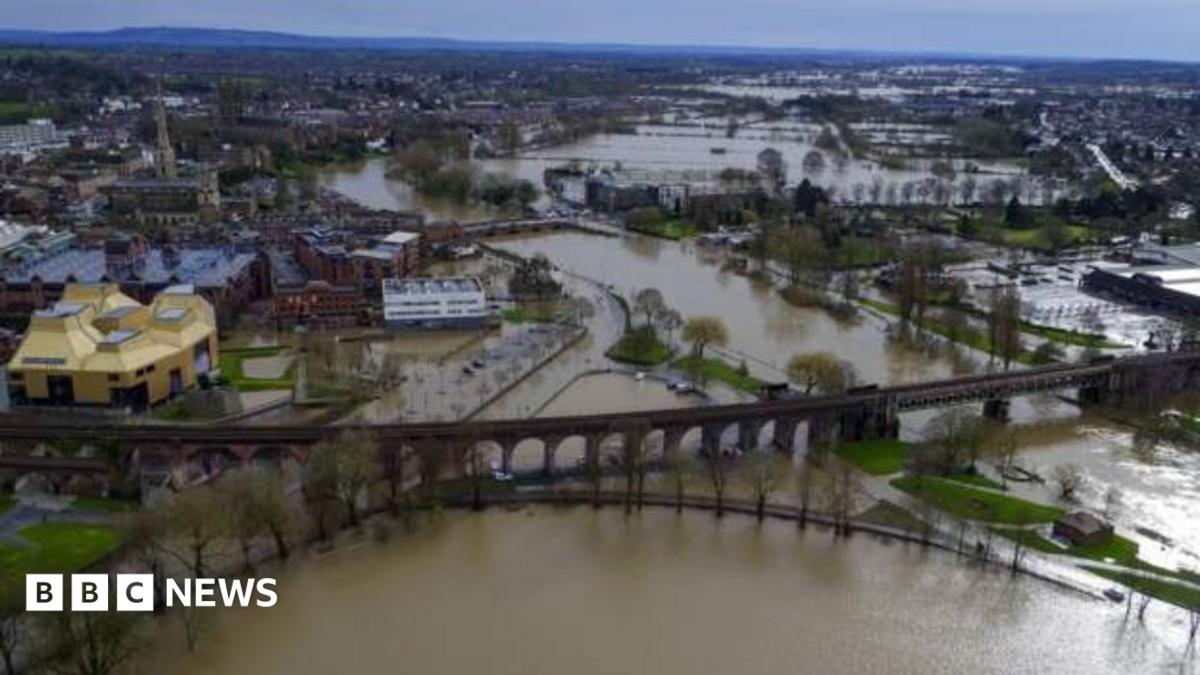 Midlands Live: Breaking news and floods latest - BBC News