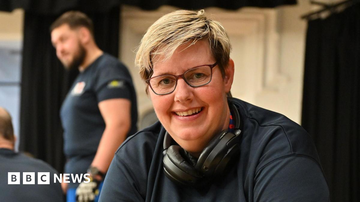 Burnham-on-Crouch RAF veteran to compete in Invictus Games - BBC News