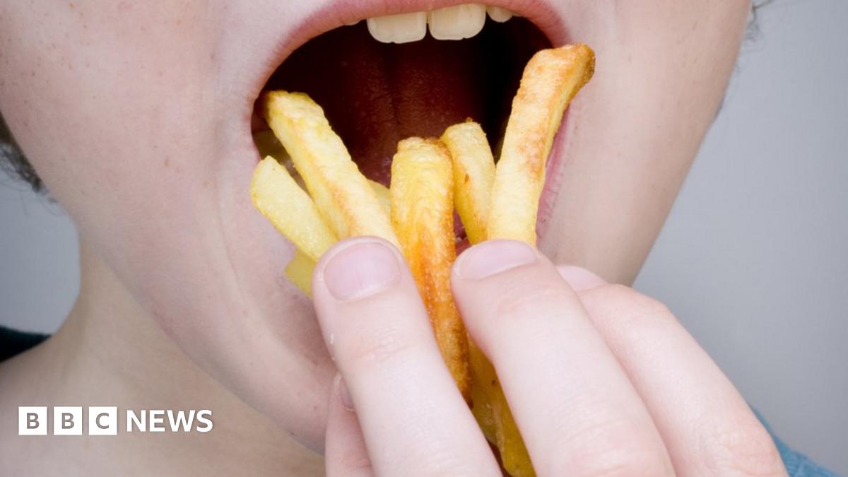 Teenager 'blind' from living off crisps and chips - BBC News