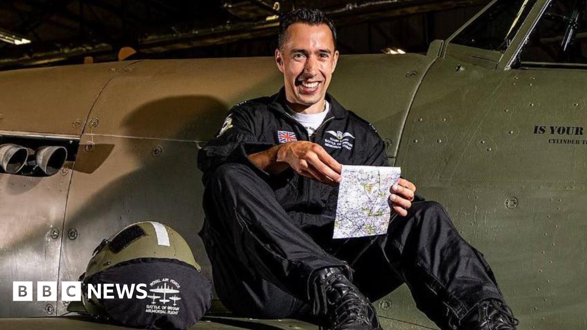 'Poignant' funeral and flypast for Spitfire crash pilot Mark Long - BBC ...